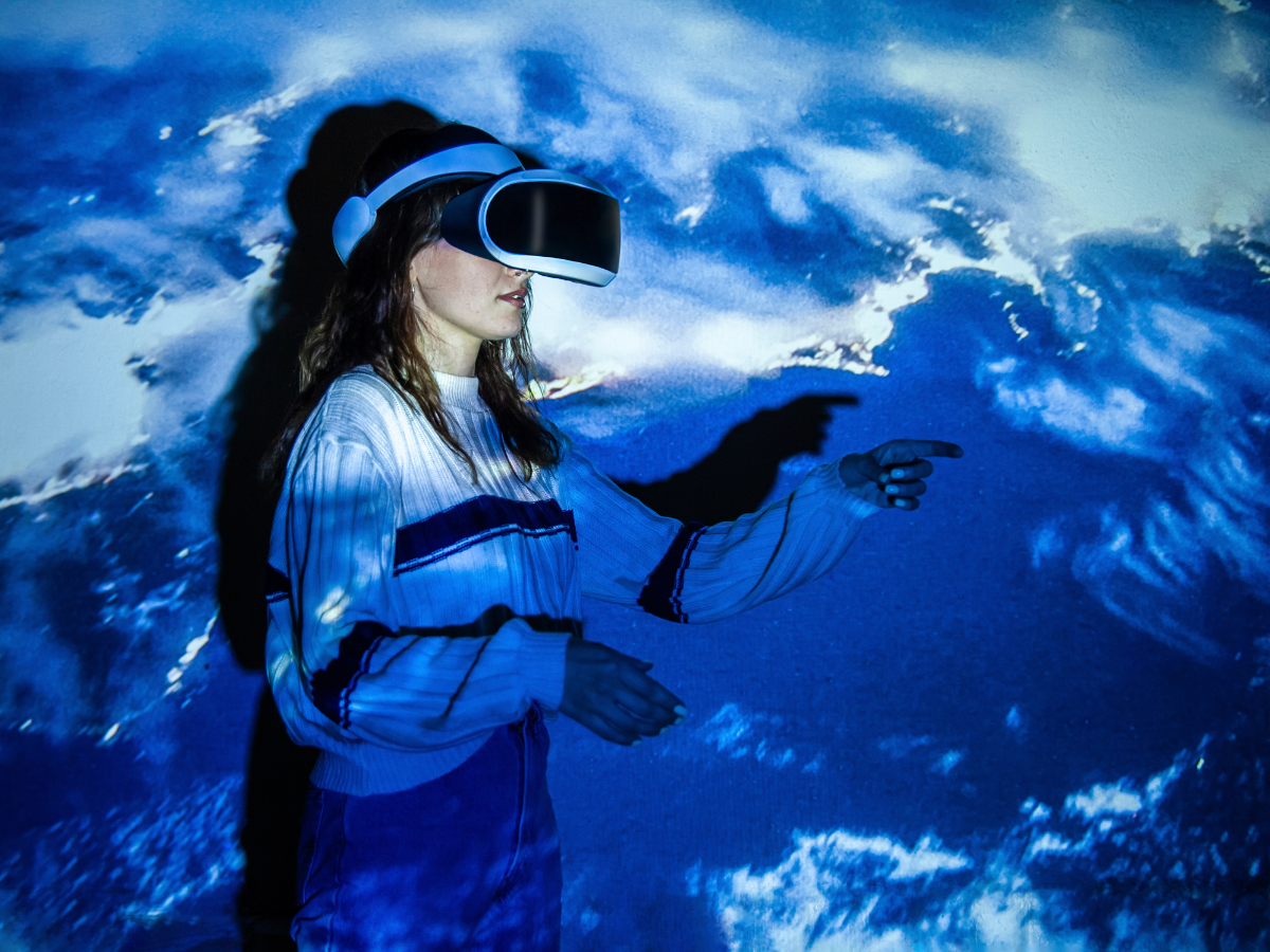Enhancing Event Attendee Experience with Immersive Technologies: AR, VR ...